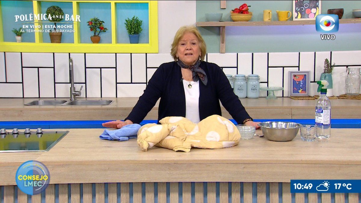 Manchas de humedad en ropa de nylon